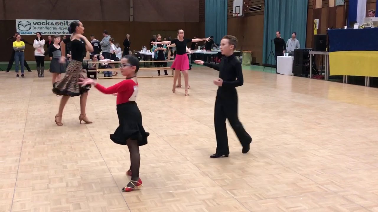 Michelle Hairapetjan (Rumba) 26.01.2019 - YouTube