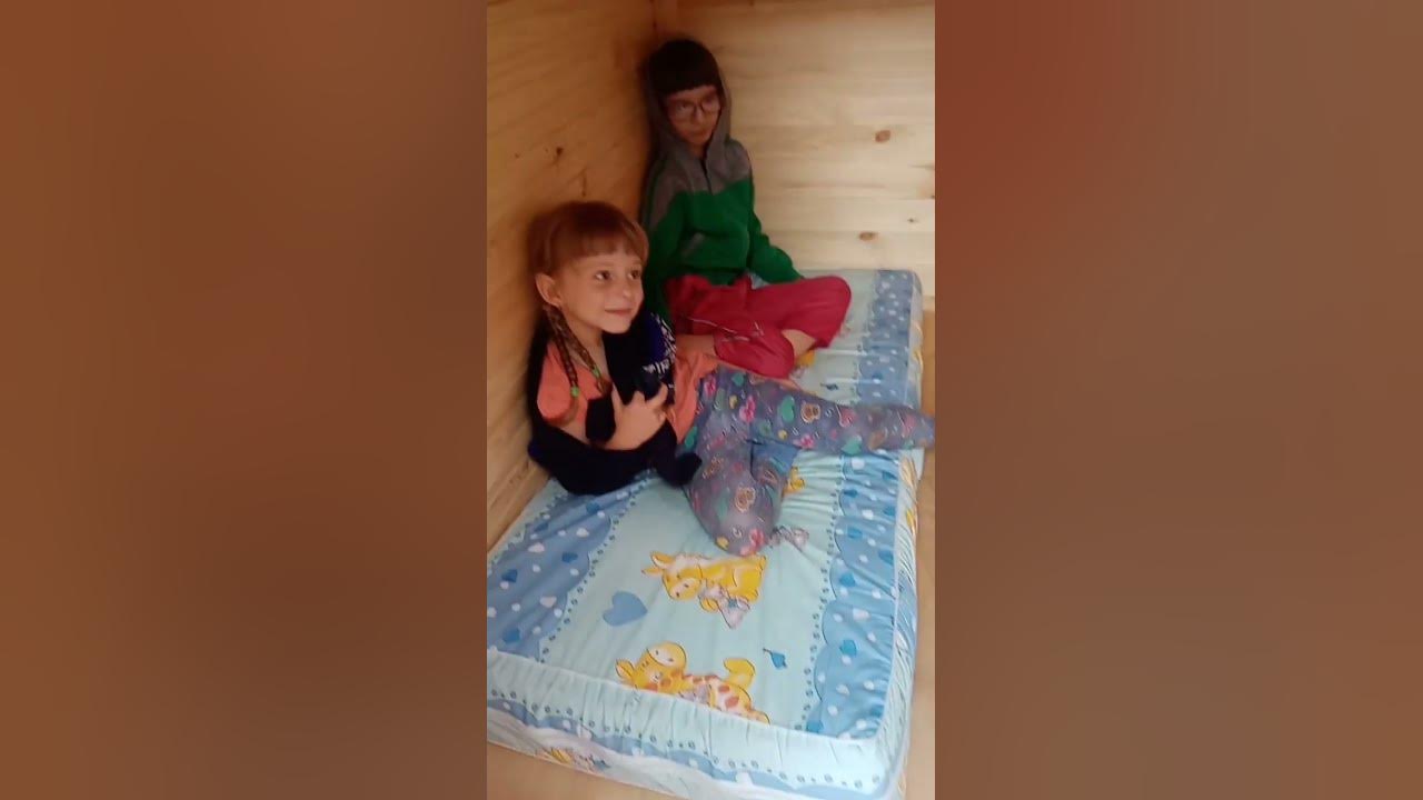 Домик для деток. На участке у детей свой уголок. - YouTube