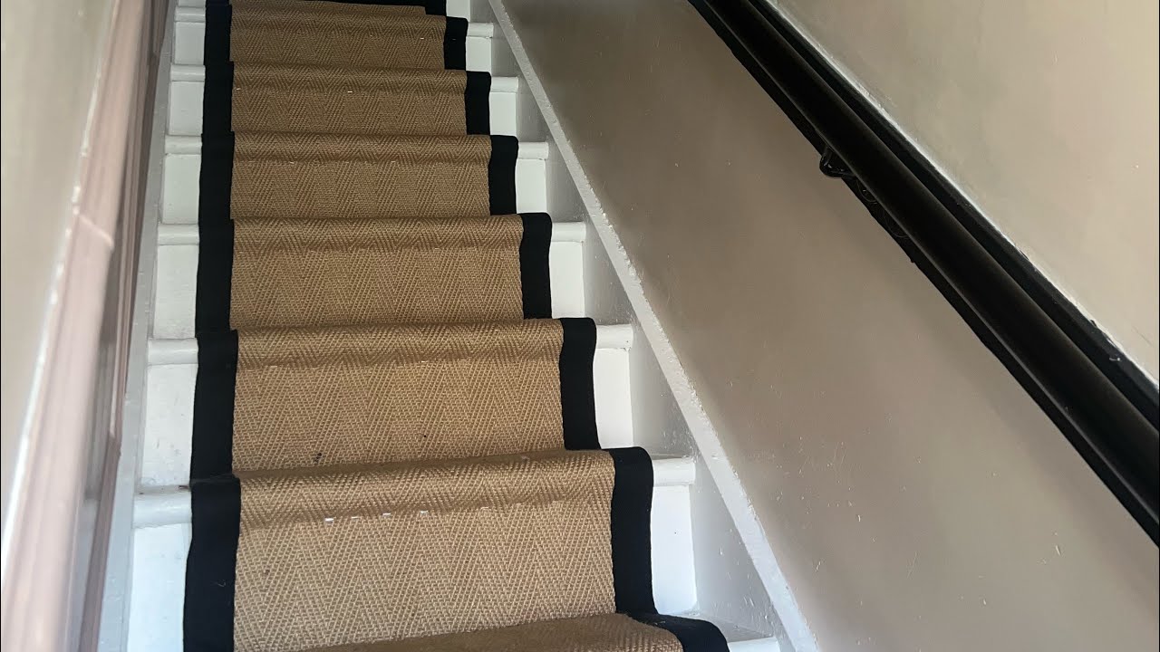 How to lay a stair runner (beginner) - YouTube