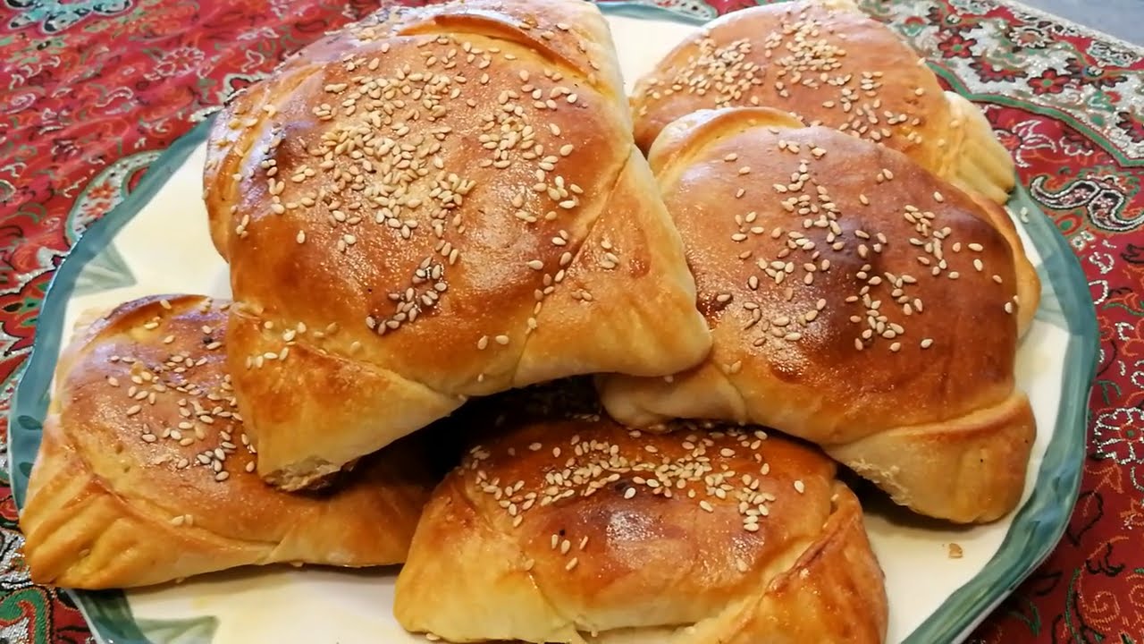 پیراشکی گوشت خانگی ،خوشمزه ودلچسب ،درفربدون نیازبه سرخ کردن باآشپزخانه ...