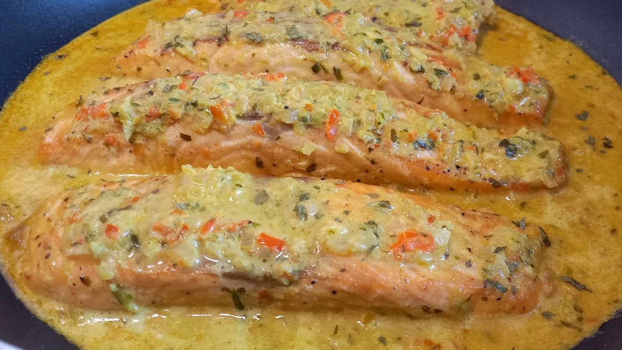 SALMON IN COCONUT SAUCE// SAUMON AU LAIT DE COCO - YouTube