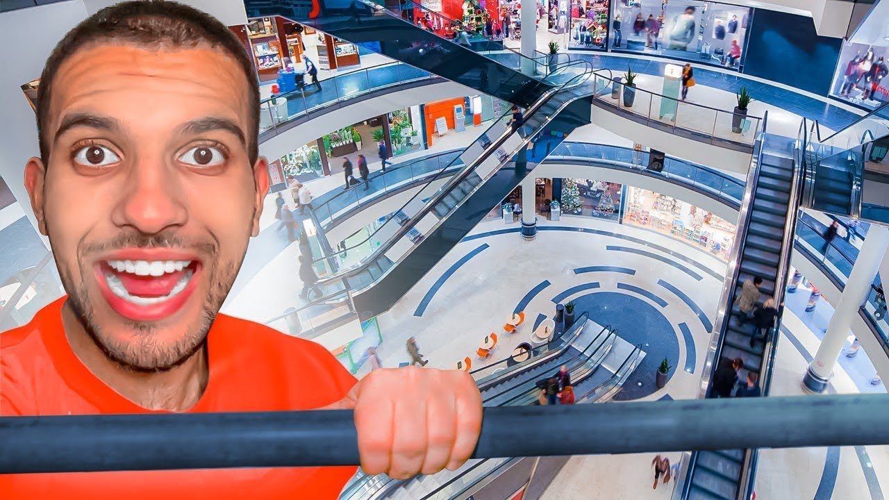 CACHE CACHE GÉANT dans un CENTRE COMMERCIAL ! - YouTube