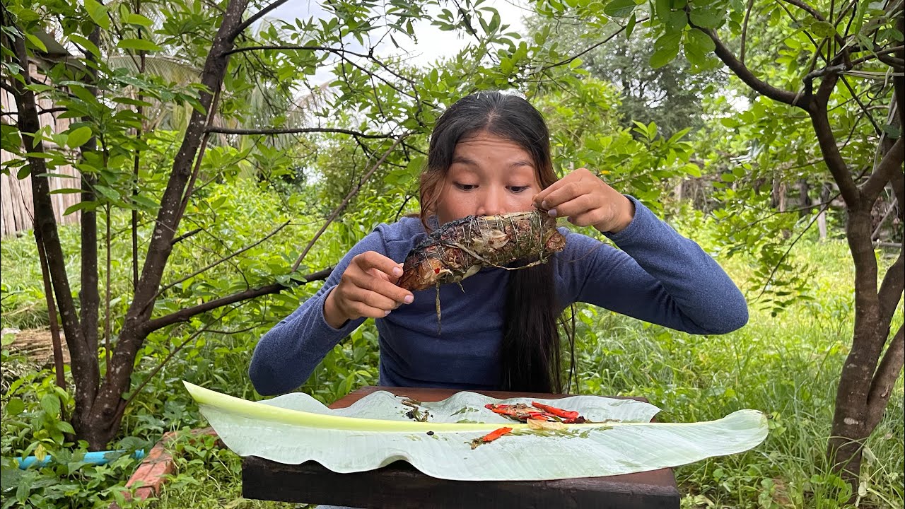 How To Steal your Friend Food (Stealing My Friends Food For AWEEK - YouTube