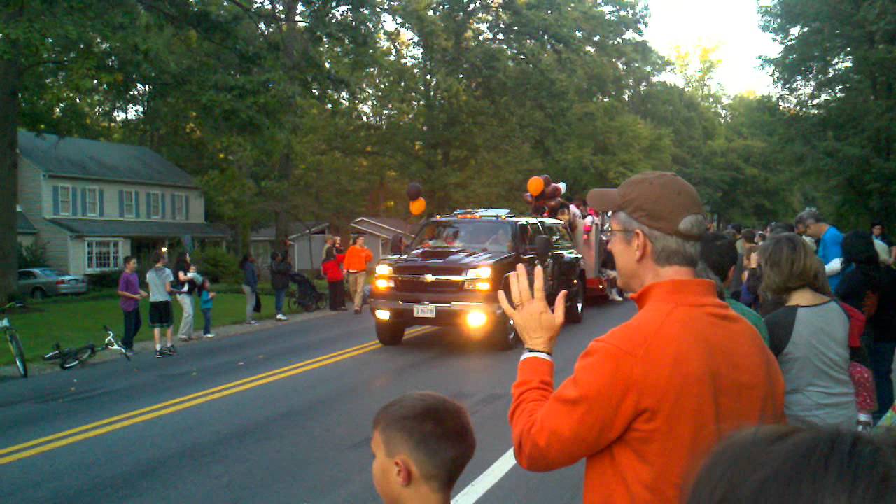 2012 Monacan High School Marching Chiefs Home Coming Parade - YouTube