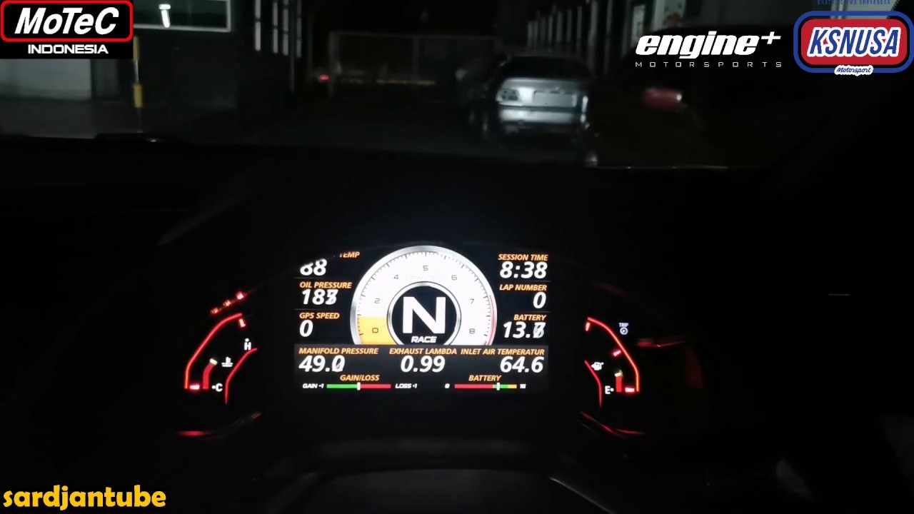 MoTeC C127 on Honda Civic FK8 Type R - MoTeC M142 - YouTube