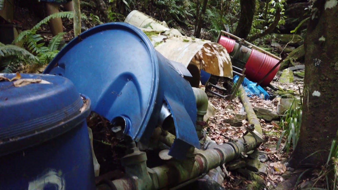 How my Uncle powers his entire house with recycled materials - YouTube