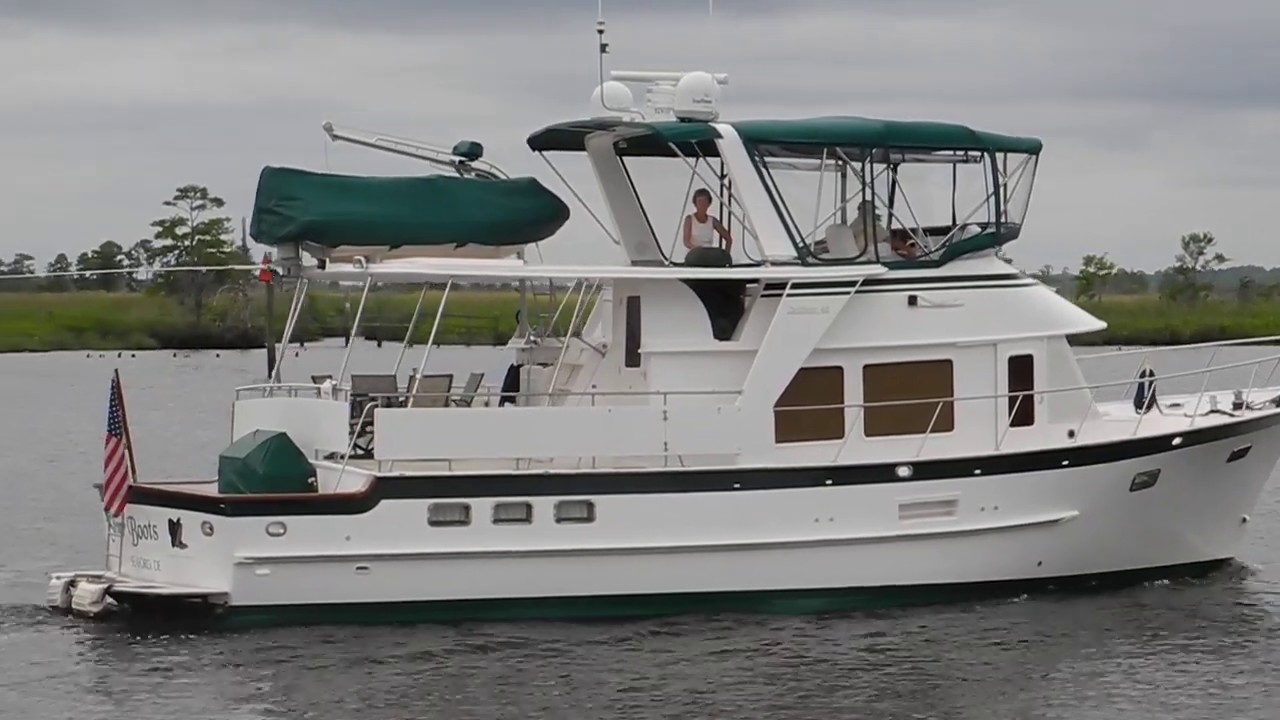 DeFever 49 underway - YouTube