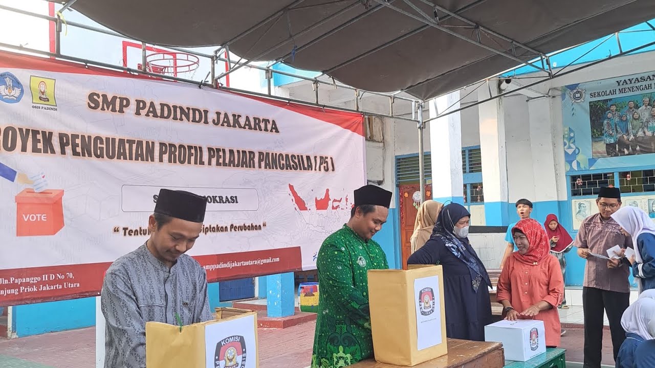 Selebrasi P5 "Suara Demokrasi" SMP Padindi - YouTube