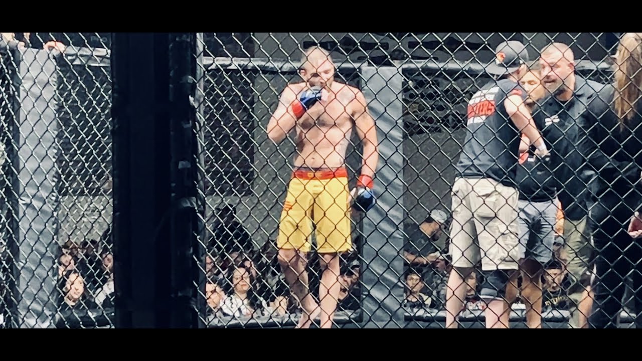 Jacob Cocain, Fightworld MMA 25, 185lb - YouTube