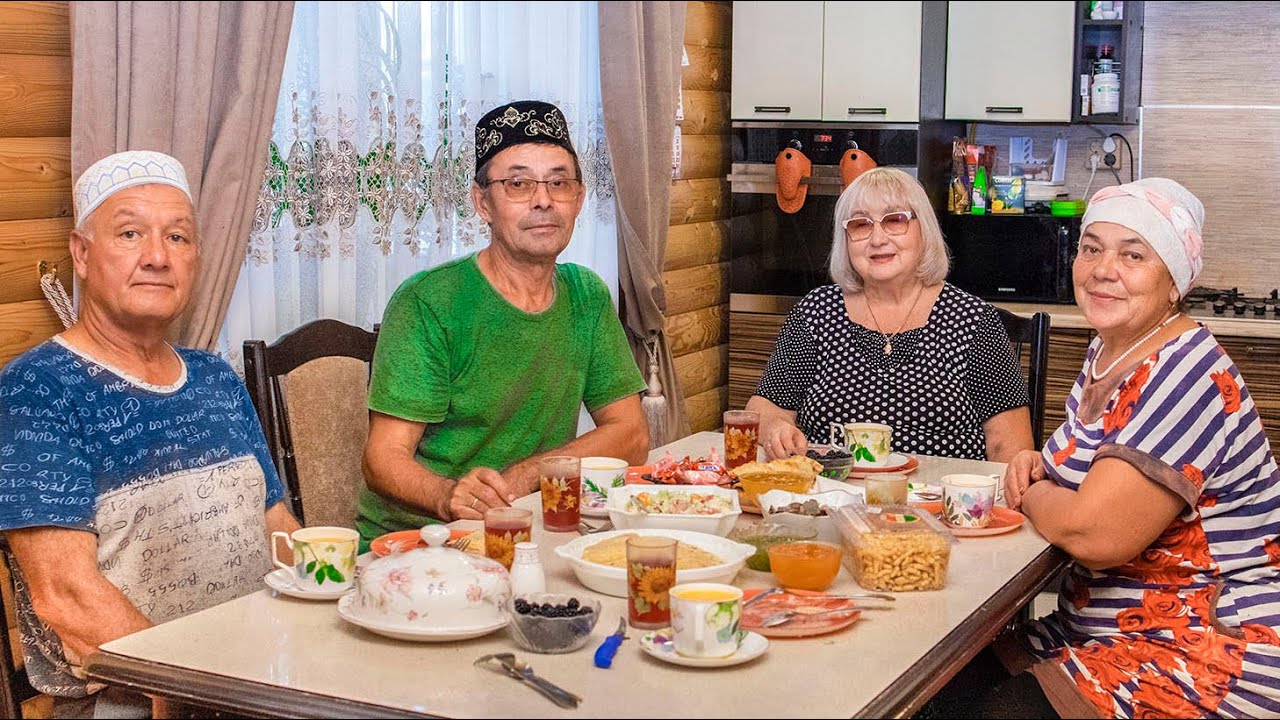 What do Tatars do and how do they live in the village? Russia ...