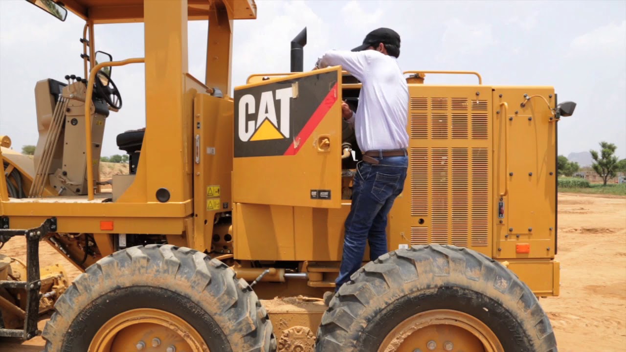 CASE Grader Quick & Easy Maintenance - YouTube