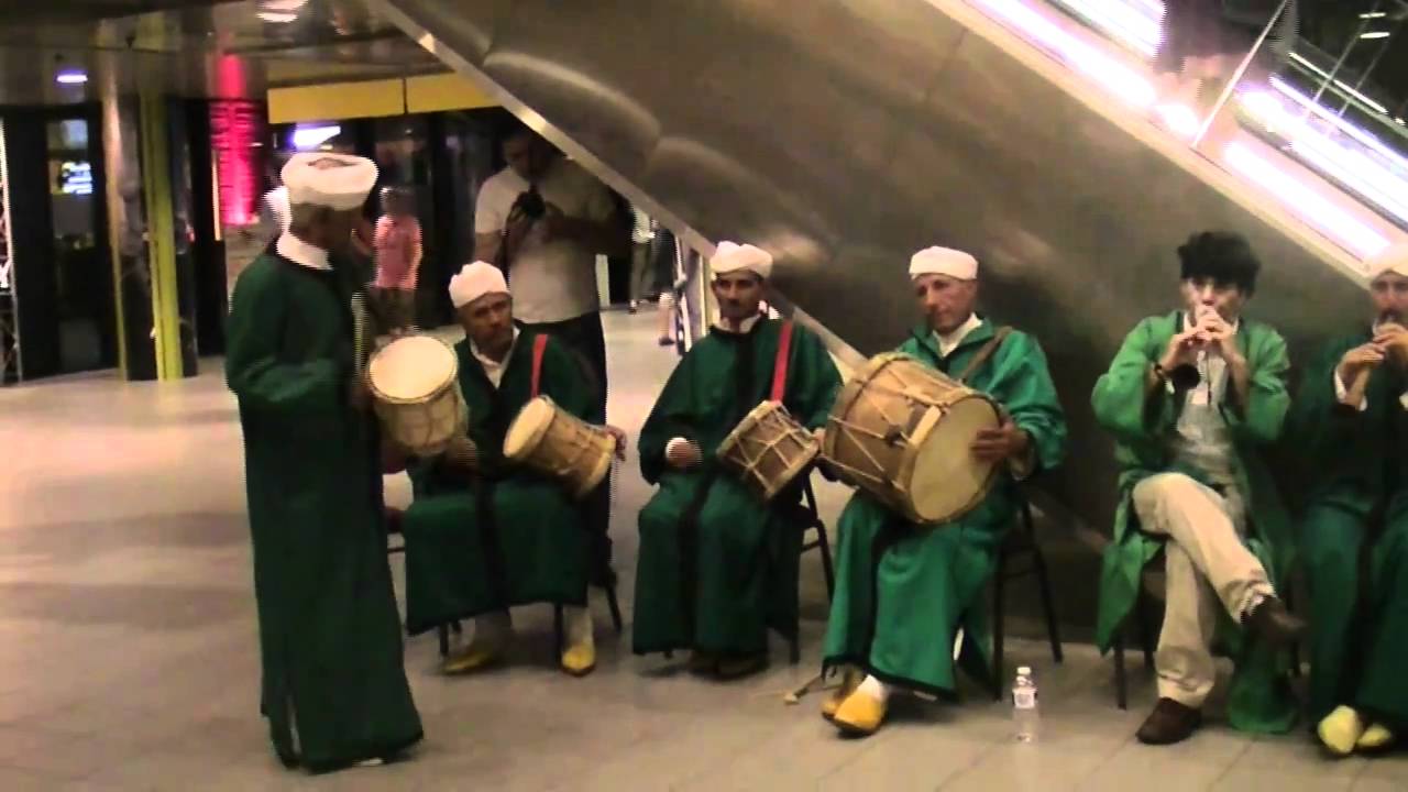 Unknown musicians at North Sea Jazz 2010 - YouTube