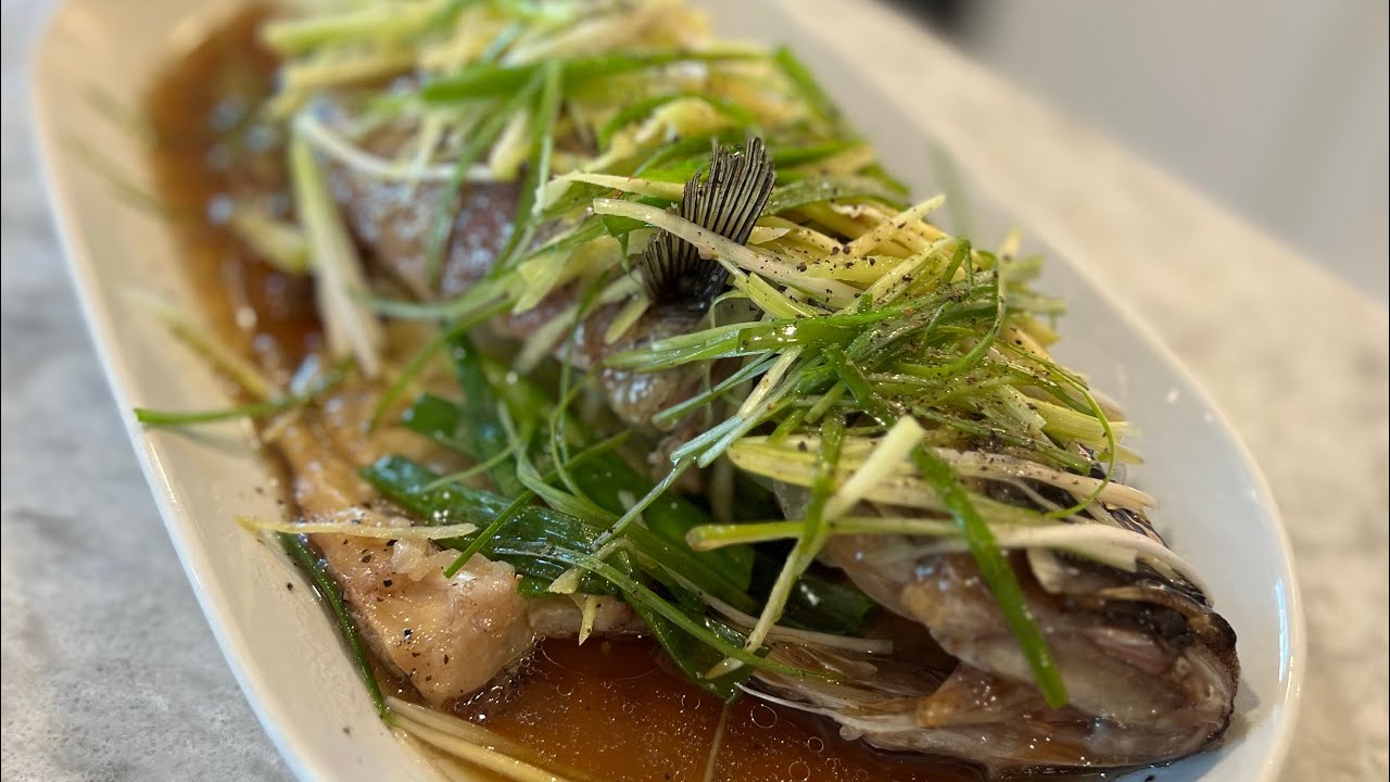 Hong Kong style steamed fish with ginger & green onions ( Cá hấp gừng ...