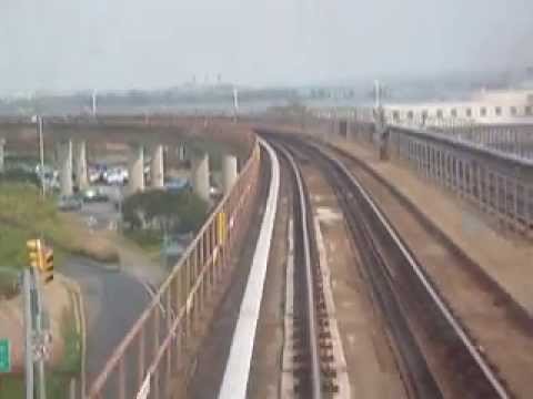 WMATA 1000-Series train departs National Airport station (Blue Line ...