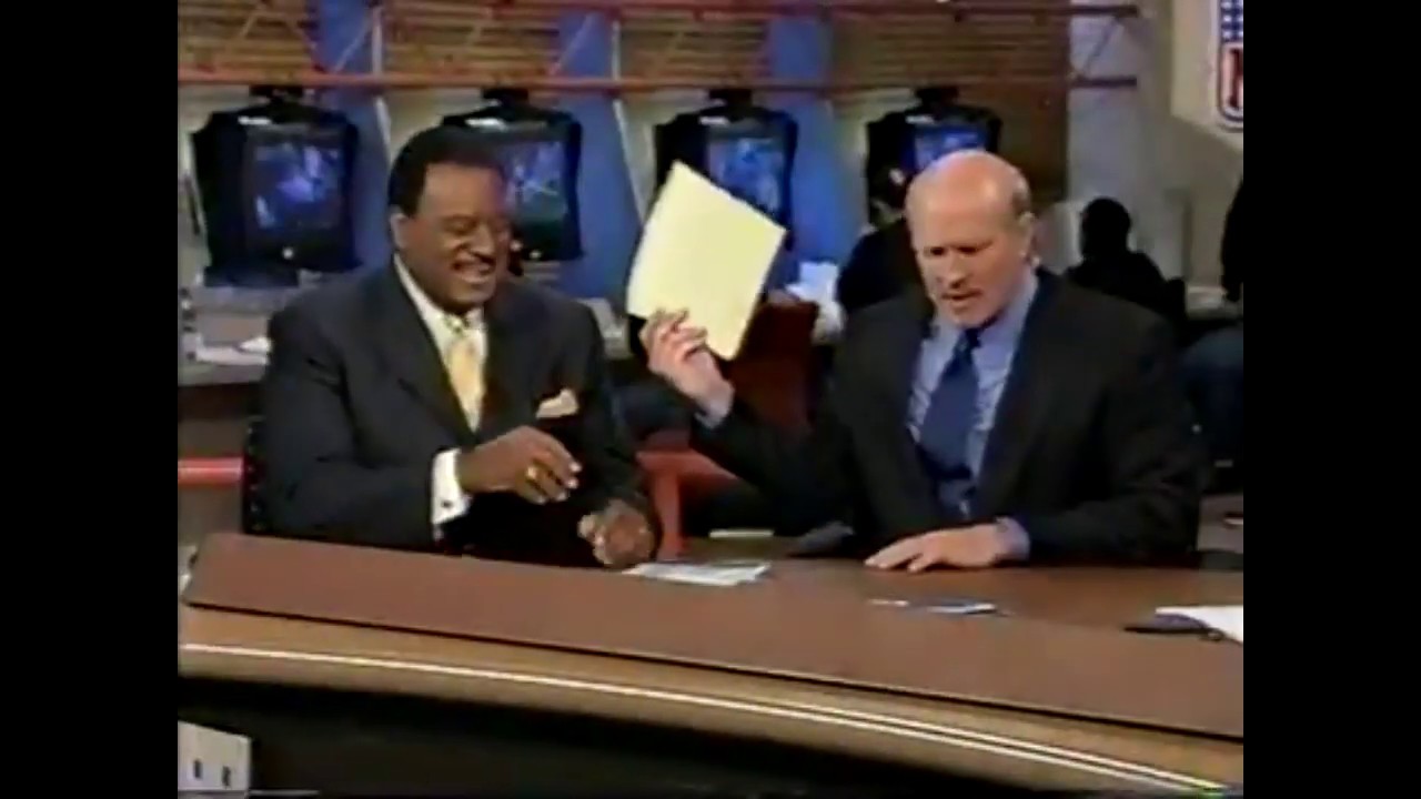 2000-12-10 Fox Halftime - YouTube