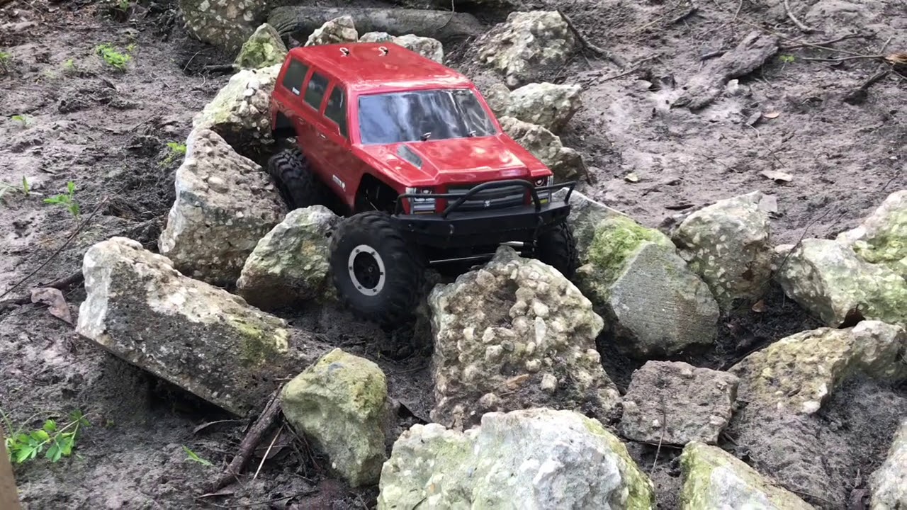 Redcat Gen 7 First Drive on the rocks - YouTube