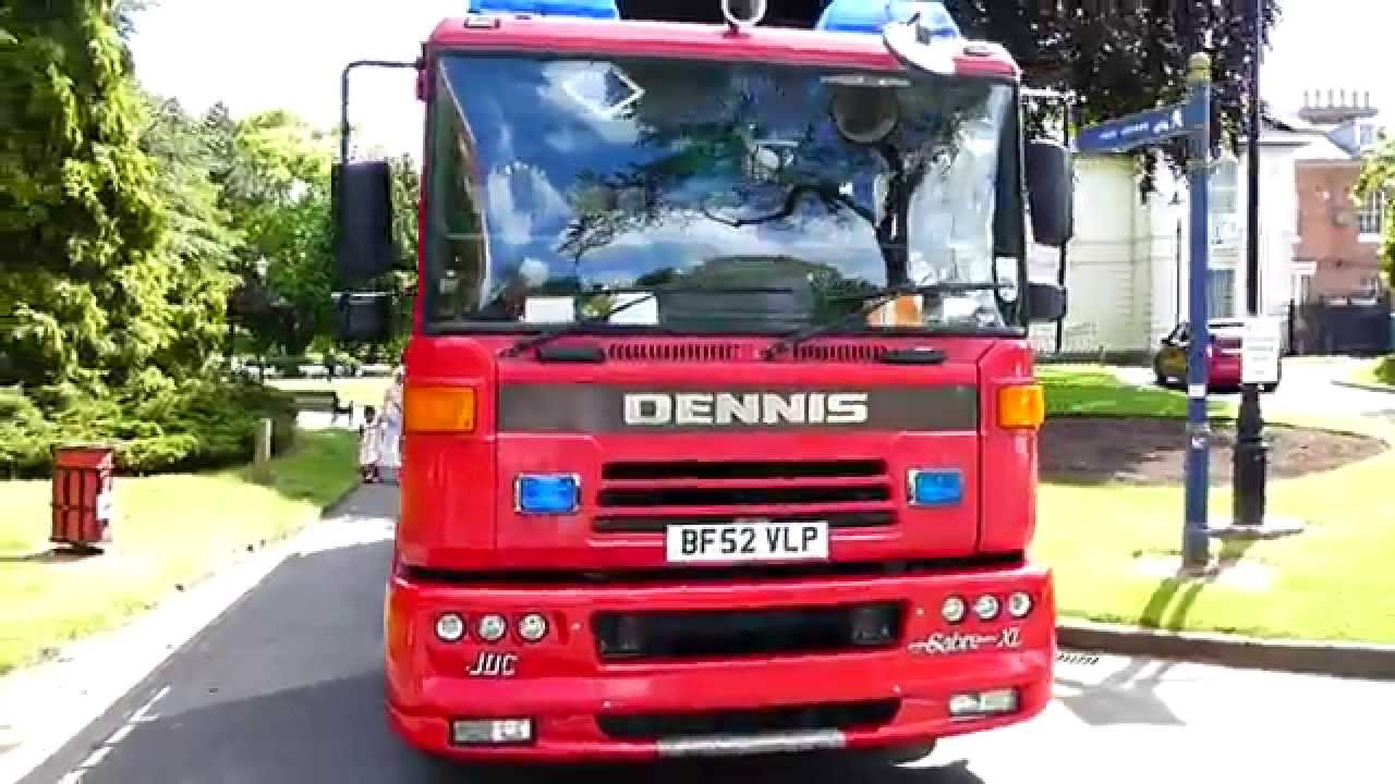 West Midlands Fire Service DENNIS Sabre XL Pump Rescue Ladder BF52 VLP ...