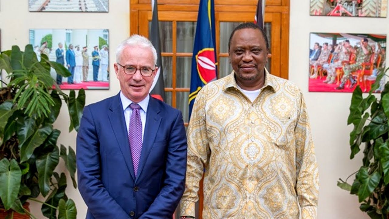 PETER SANDS COURTESY CALL UHURU KENYATTA AT STATE HOUSE!!! - YouTube