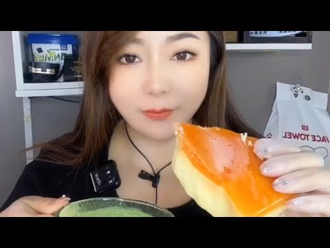 【ASMR】CRUSHED ICE & GREEN POWDER ICE EATING SOUND - YouTube