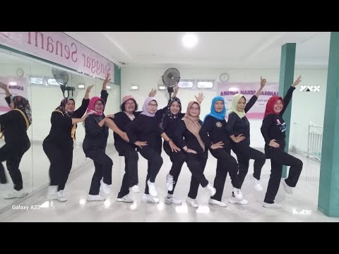 LINE DANCE CHILLY CHA CHA....CHOREO LAVAN W DUKE...DEMO UTIH CLUB - YouTube
