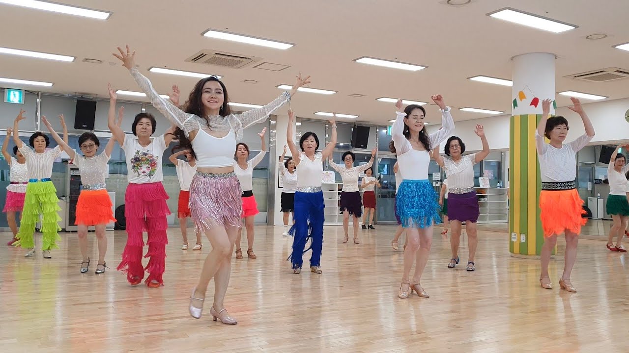 Dancing Queen line dance | 댄싱 퀸 라인댄스 - YouTube