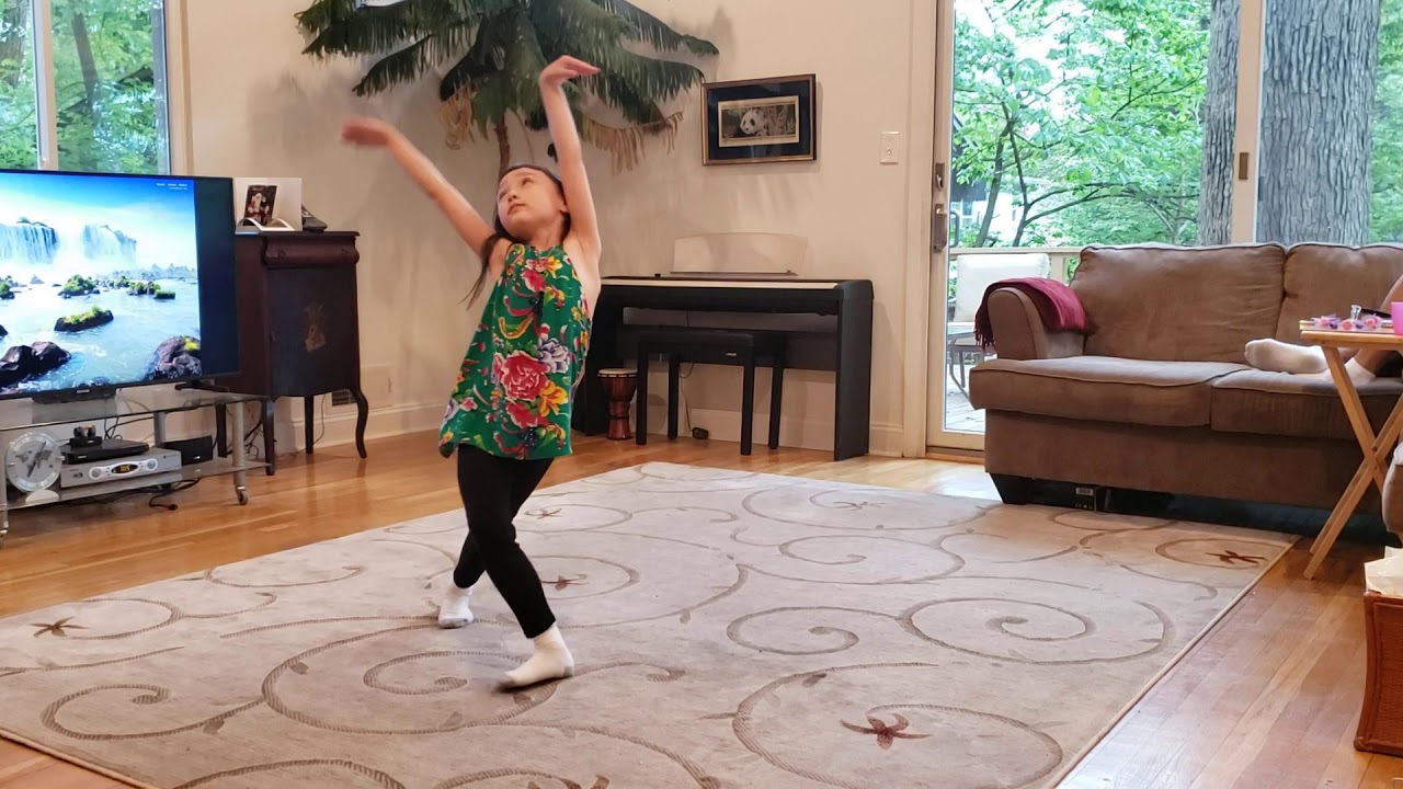 Ellie loves to dance ballet (Canon in D) - YouTube