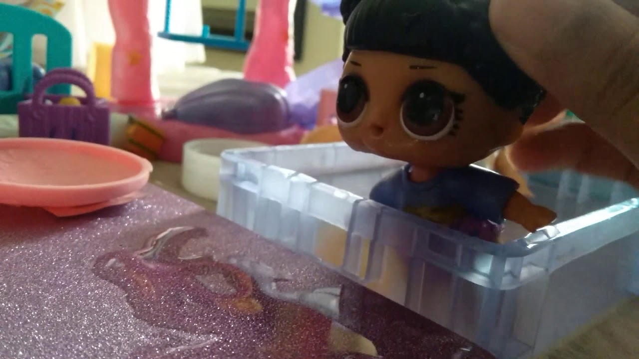 Lol surprise pool party - YouTube