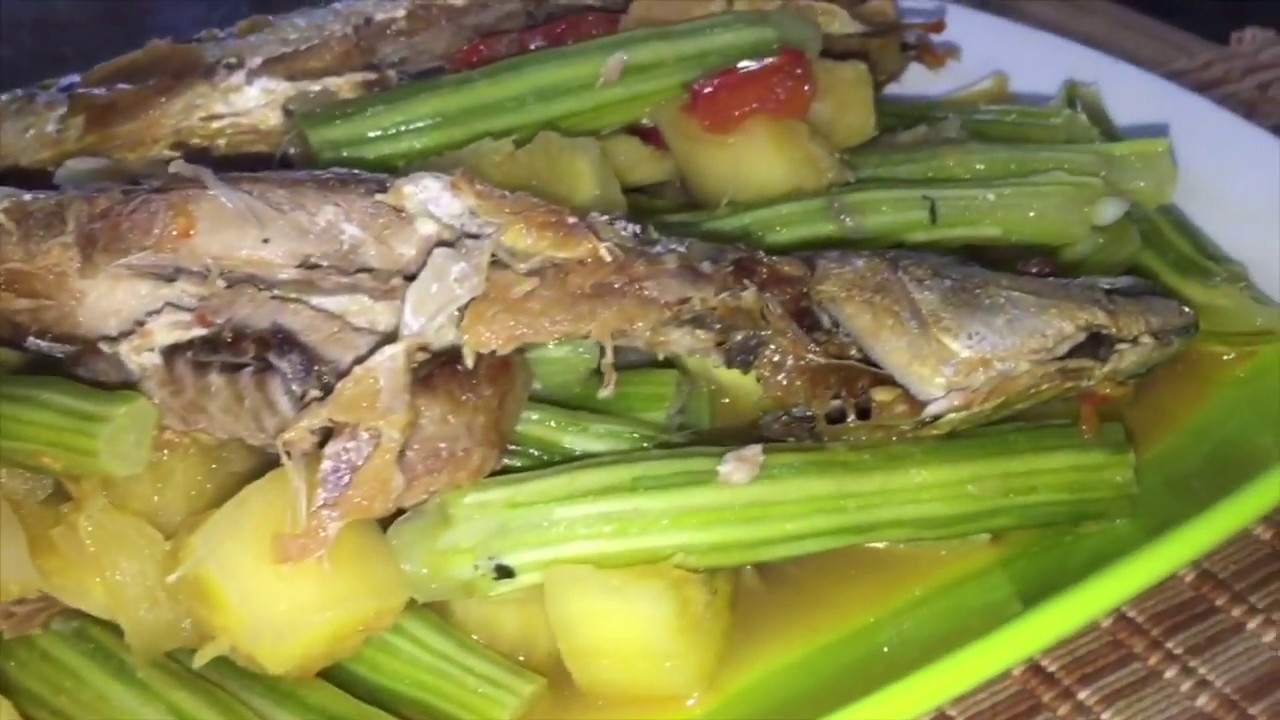 DINENGDENG NA BUNGA NG MALUNGGAY | ILOCANO DISH - YouTube