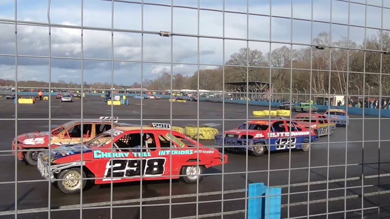 Aldershot Raceway National Saloon Stock Cars 08/03/20 - YouTube
