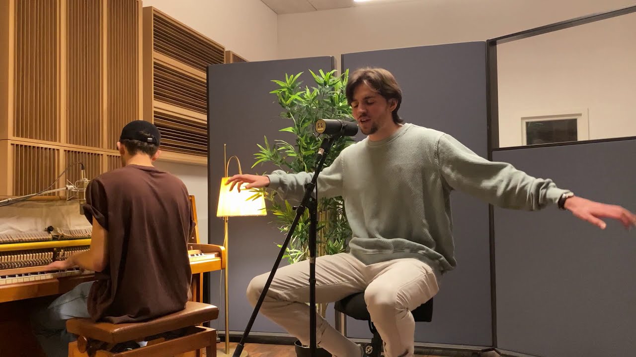 Trettmann - Grauer Beton (Cover by Jaile) - YouTube