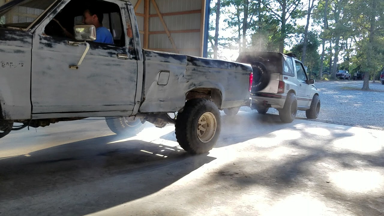 Geo Tracker TUG O WAR Ford Ranger - YouTube