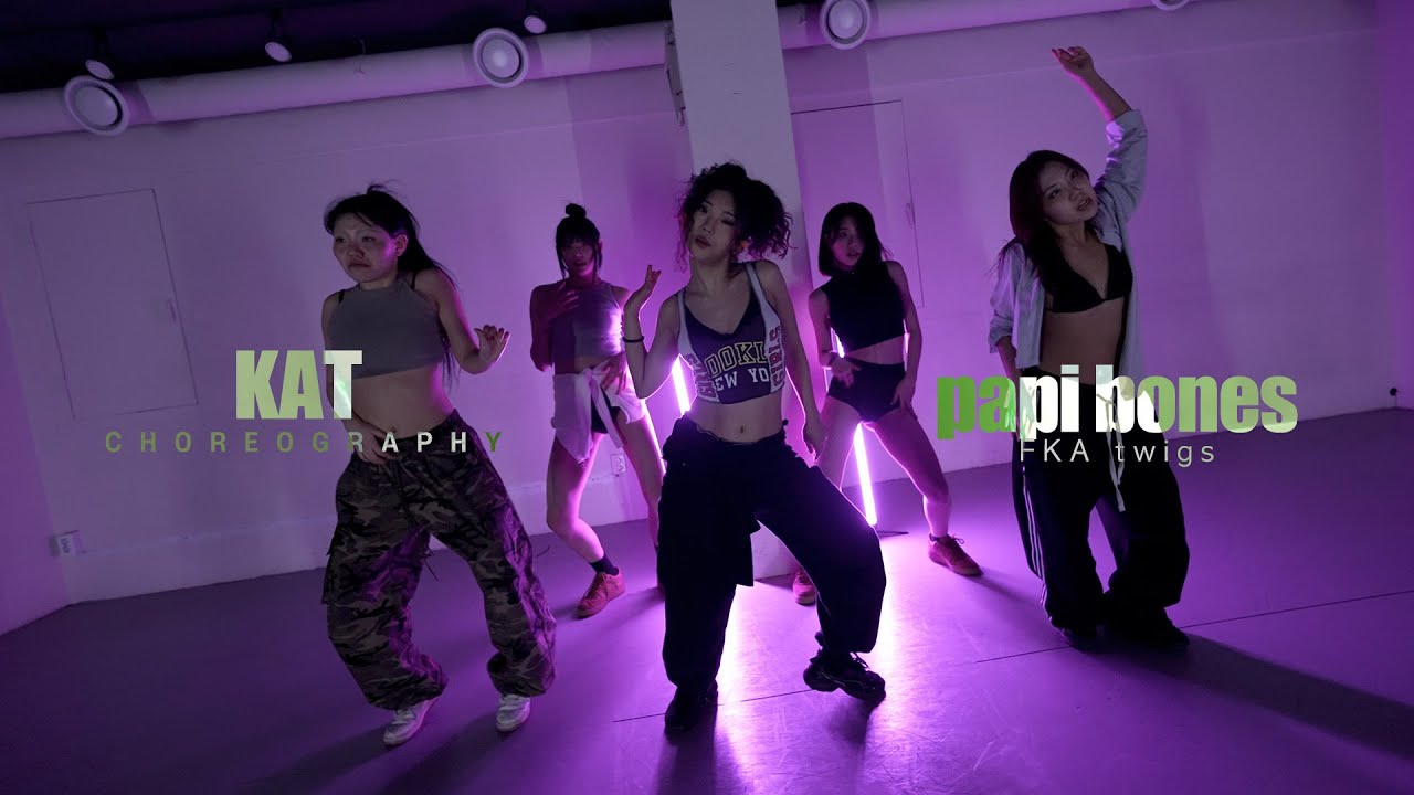 papi bones (feat. shygirl) - FKA twigs / Kat Choreography/ Urban Play Dance Academy - YouTube