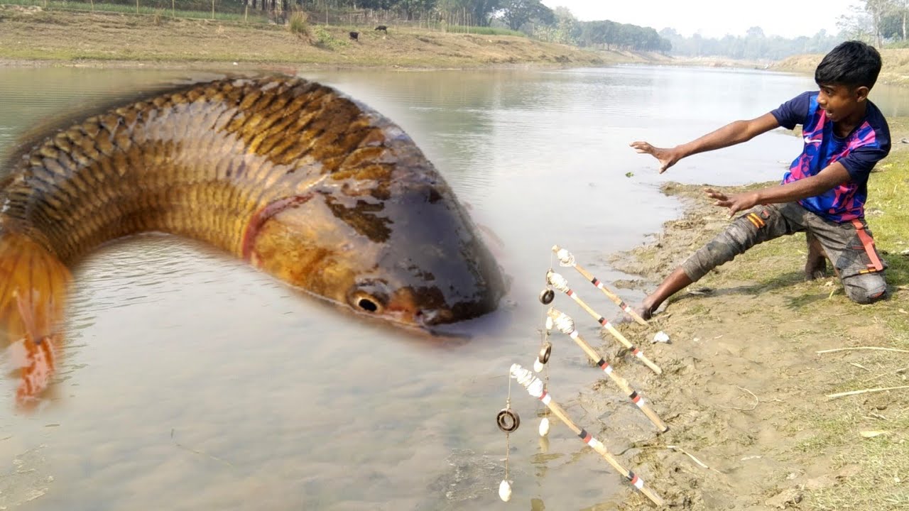 Unique Hook Fishing Technique || Hunting Big Fish By Hook in River ...