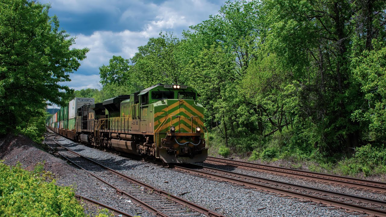National train day railfanning @ Piscataway ft B705 and more - YouTube