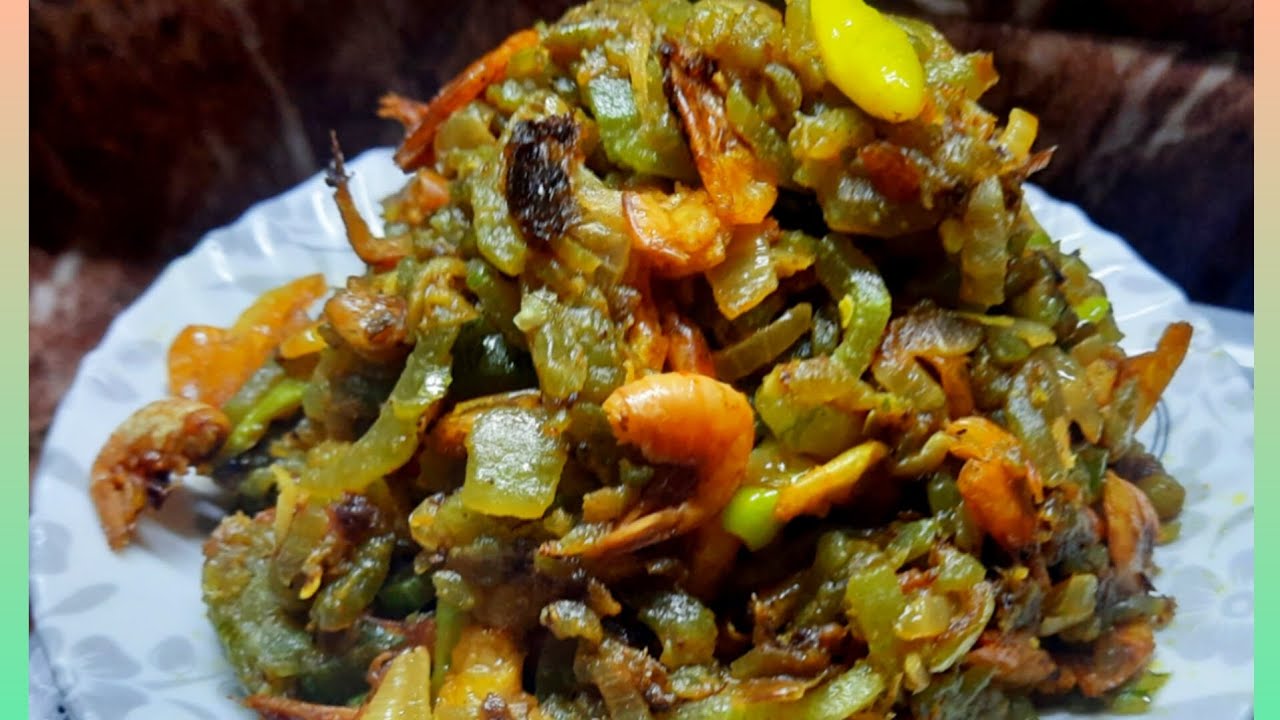 চিচিংগা চিংড়ির রেসিপি।।delicious chichinga chingri recipe।।very easy ...