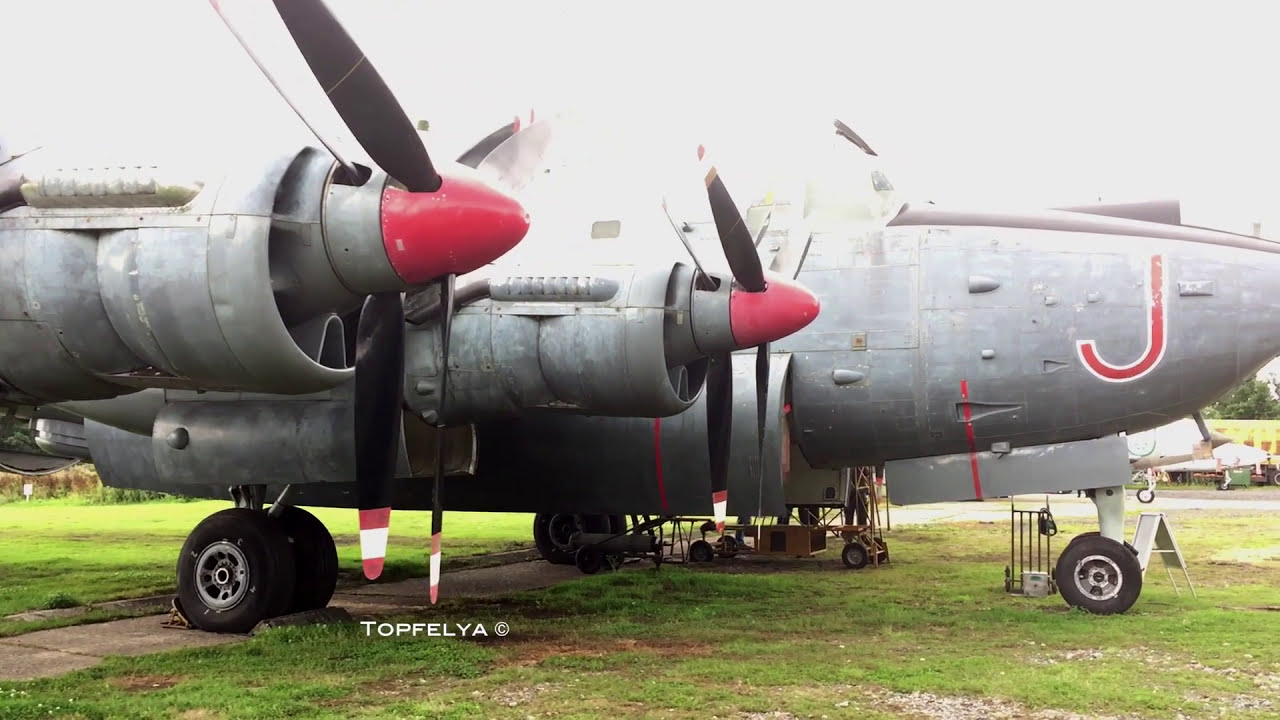 Engine Run walk around and inside cockpit of Avro Shackleton Mk3 WR982 ...