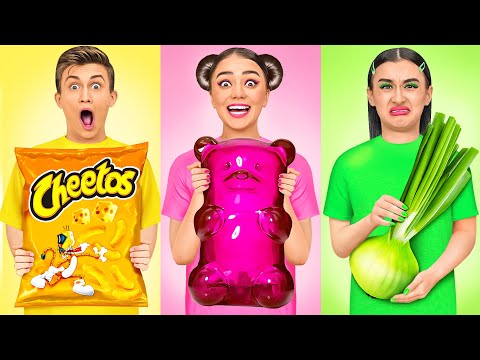 24 Saat boyunca RENKLİ yiyecekler yiyoruz | Olala