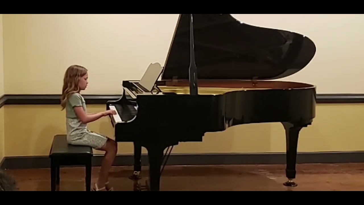 "Beach Fun!" by Melody Bober, performed by Emmy Green. - YouTube