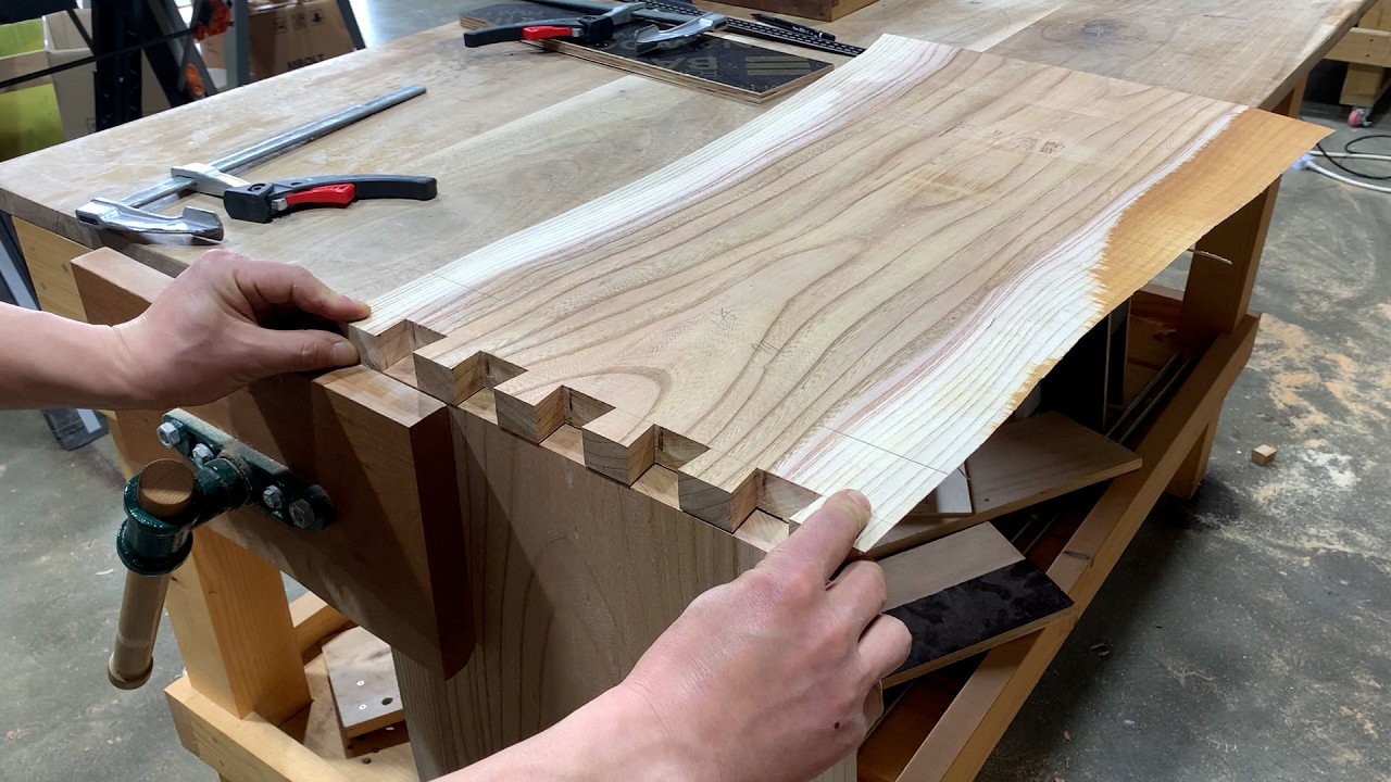 Zelkova Table Dovetail Joint Woodworking - YouTube