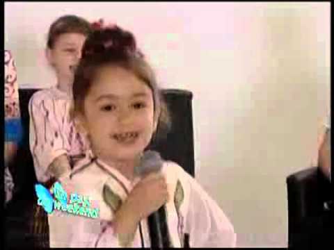 ANDRA CIOCARLAN ,,IN PASI DE WEEK BUNDITA ,, - YouTube