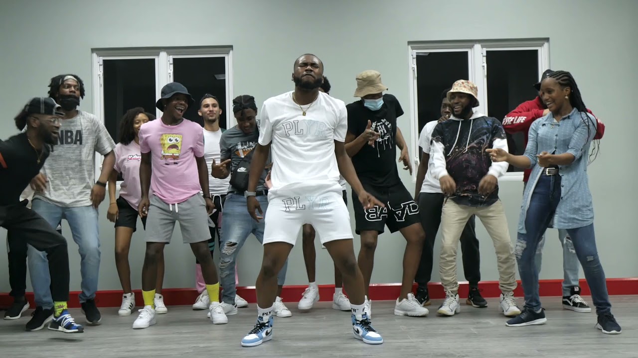 Mayorkun & Victony - Holy Father ( Afrokingdom Last Dance ) - YouTube