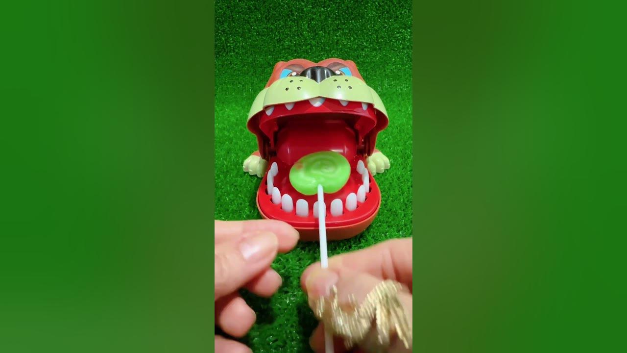 ASMR MADDOG DENTIST LOVE EATIBG GREEN LOLLIPOP CANDY#shortvideo#satisfying#asmr#shorts - YouTube