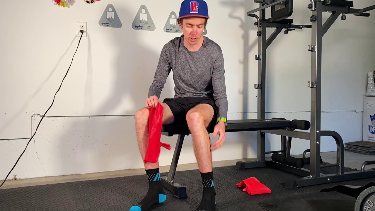 Peroneus strengthening with resistance band - YouTube