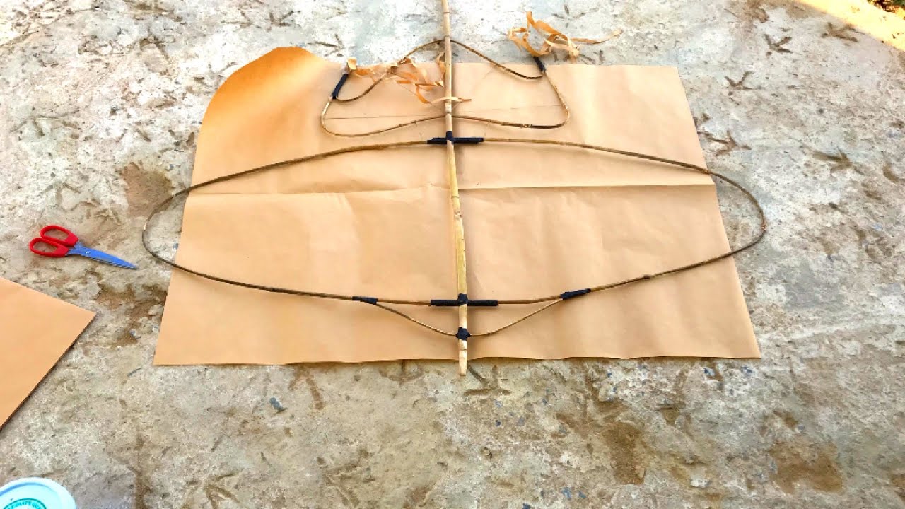 How to make an ancient Khmer kite រៀនធ្វើខ្លែងឯកតូច - YouTube