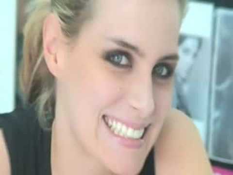 CONTEMPO PRESENTA A AMANDA ÁVALOS Y A MARIA CRISTINA - YouTube