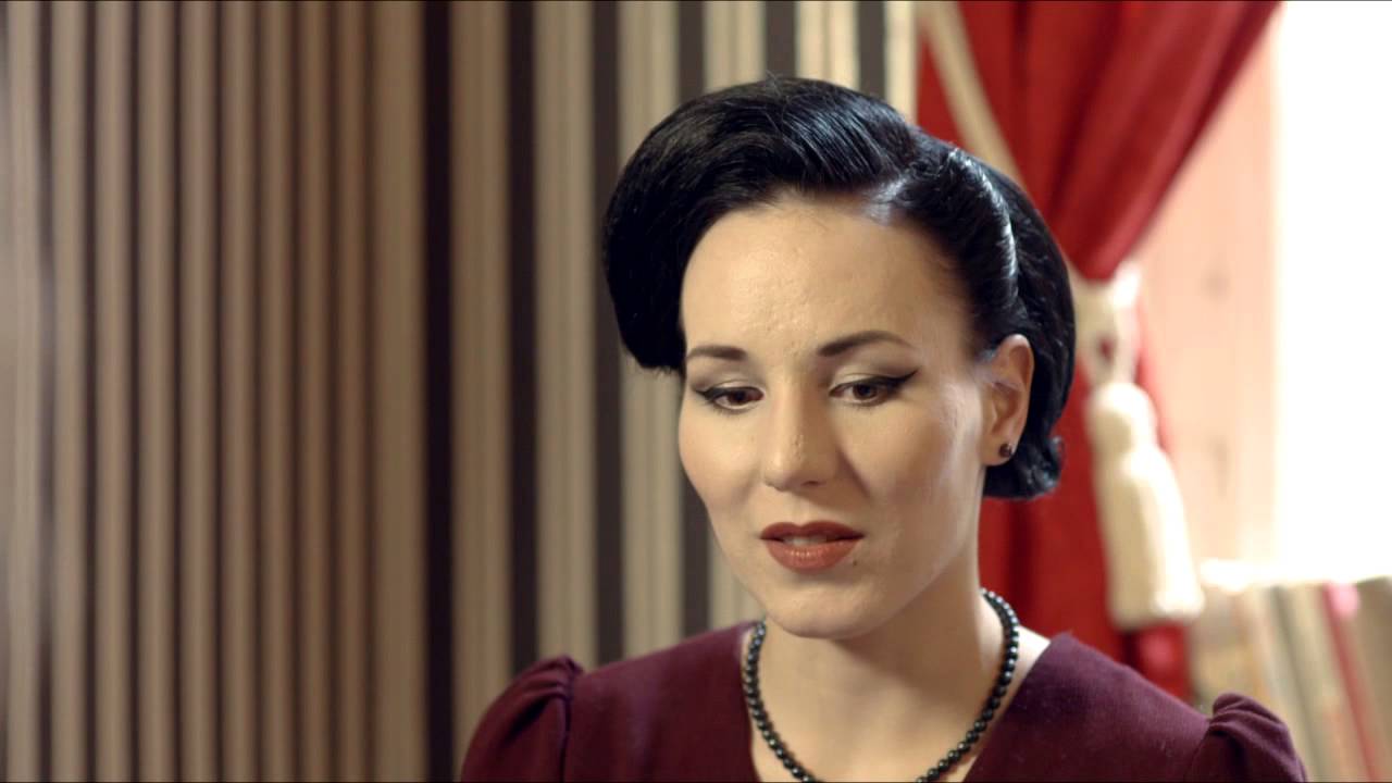 Riwaa Nerona: Být korzetiérkou - YouTube