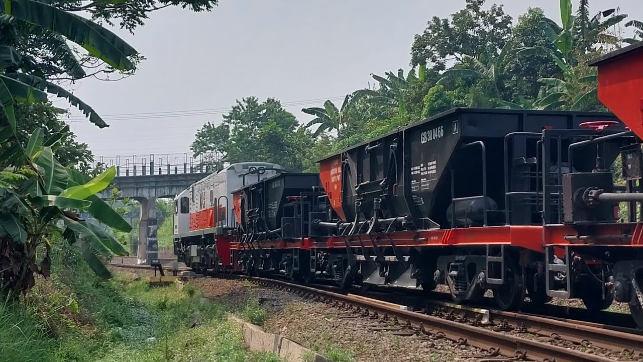 Ternyata Begini prosesi Langsir Kereta Api untuk menyimpan GB Angkutan ...