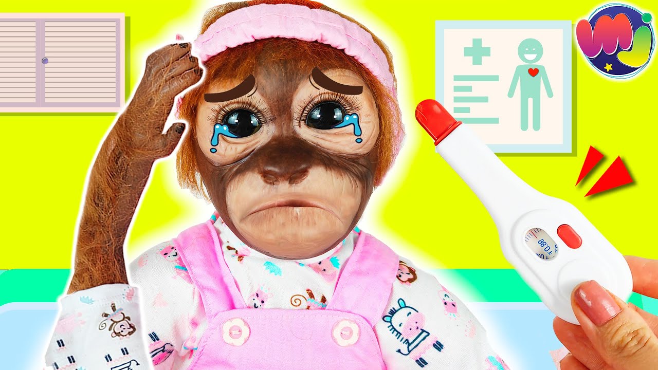 MONO BEBÉ está ENFERMO 🚑 🏨 Hospital con Kit Médico de JUGUETE 🩺 - YouTube