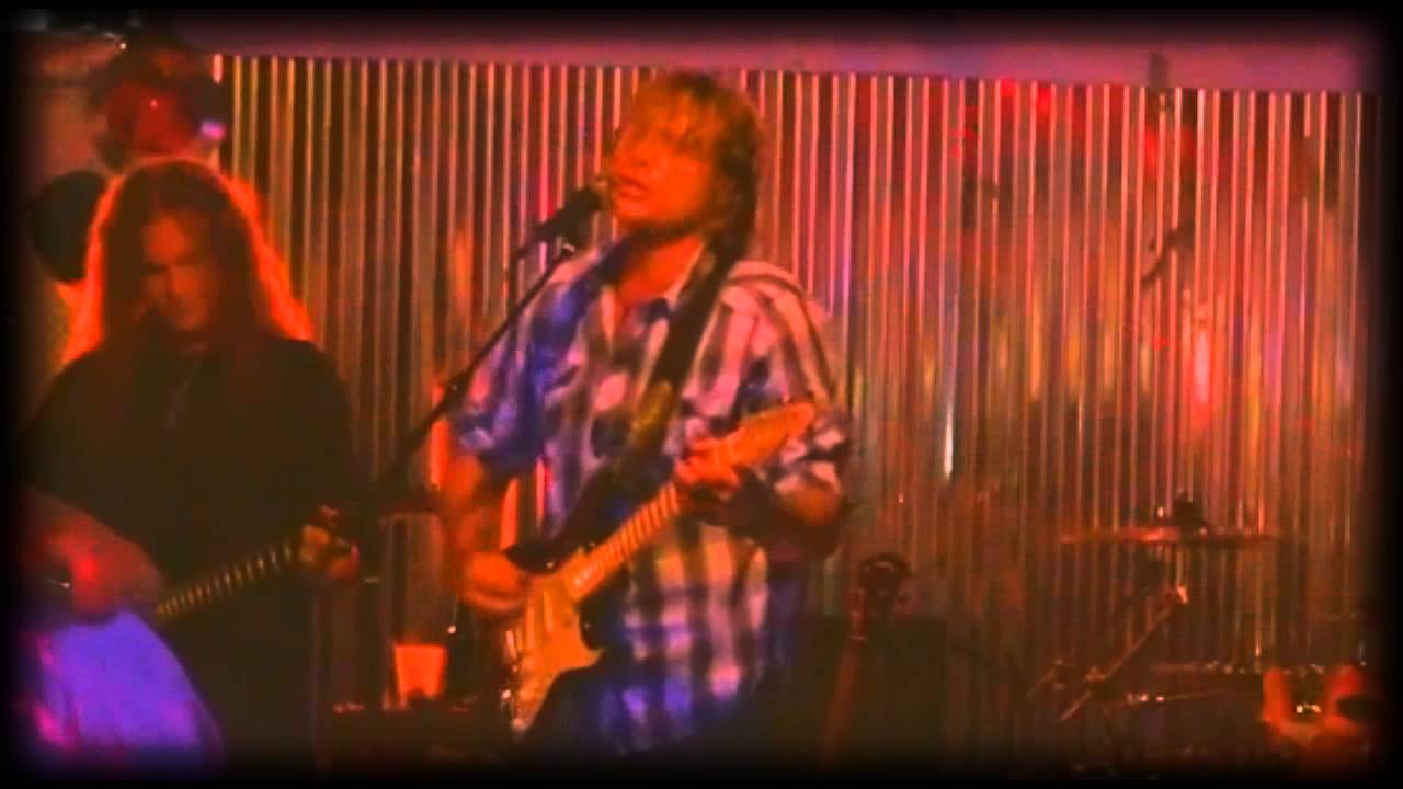 Michael Tracy - Raven (Unofficial Music Video) - YouTube