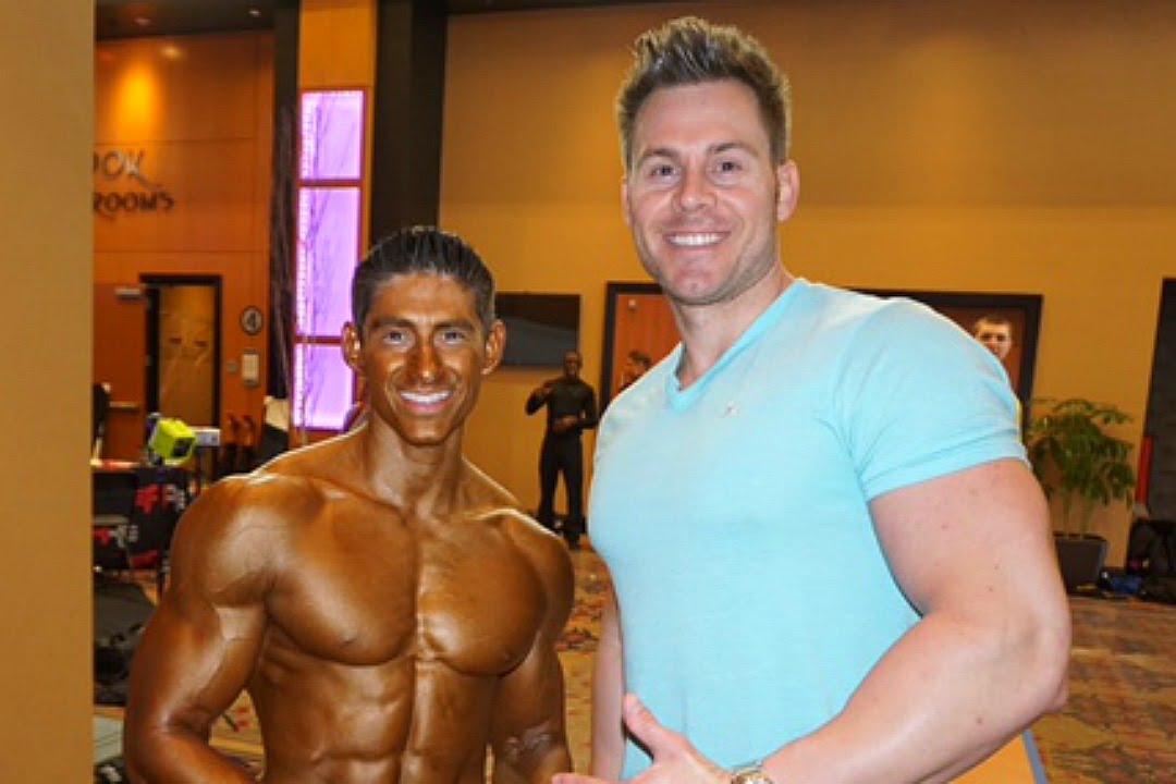 Chris Elkins Posing Routine 2016 WNBF WA State Natural - YouTube